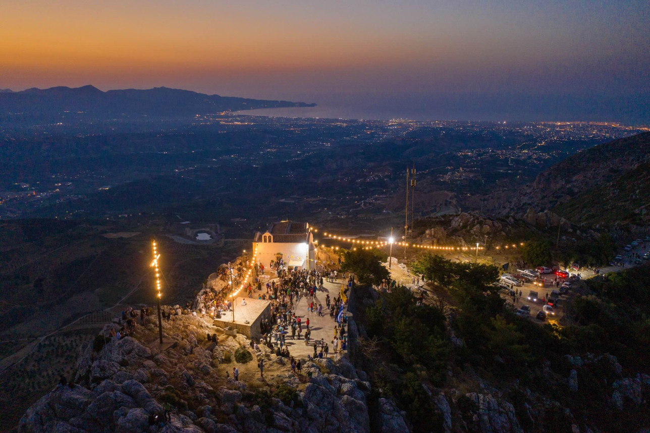 15th of August in Crete – Panagia Feast, Traditions & Festivals